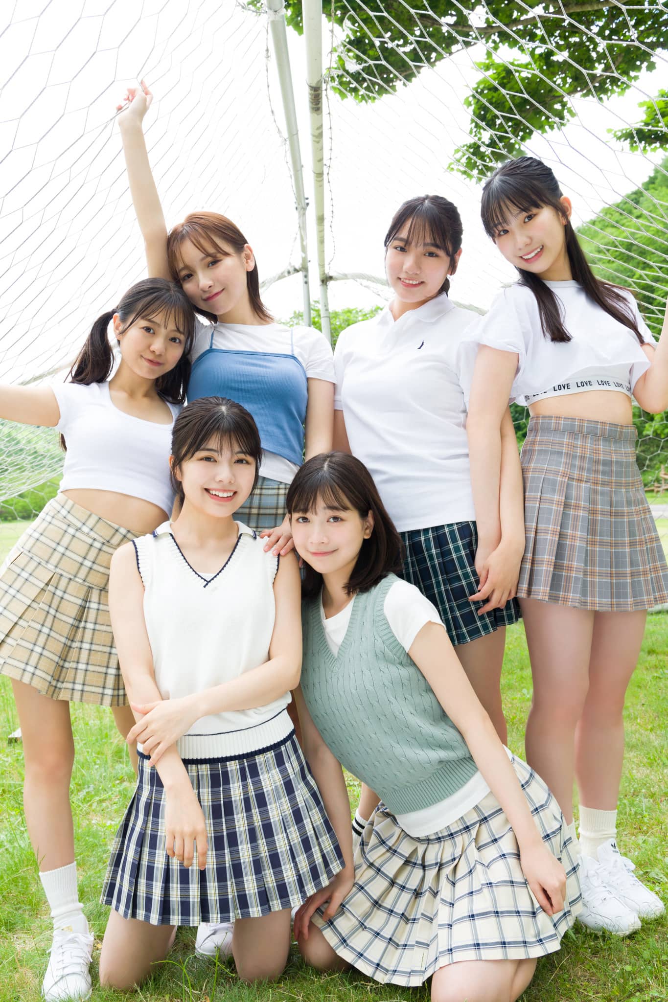 グラビアトップ | ミスマガなどのスペシャルグラビア配信中のヤンマガWeb